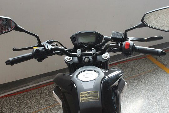 Vader 125cc Motorcycle, 4-Speed Manual, Hydraulic Disc Brakes, 12-inch ...